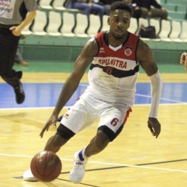 Frederic - Paris 4e, : Coach de Basket-ball et basketteur professionnel ...