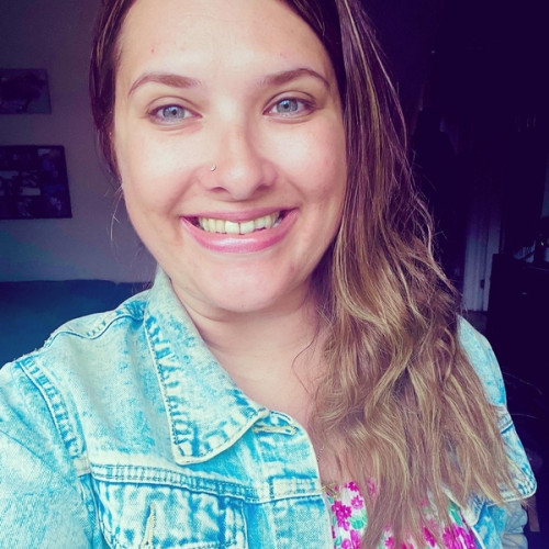 Vicky - Guitar tutor in Warboys - 36£/h - 6 reviews