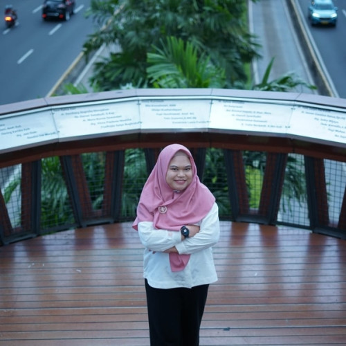 Muthiah - Guru mengaji - 15000 Rp / jam