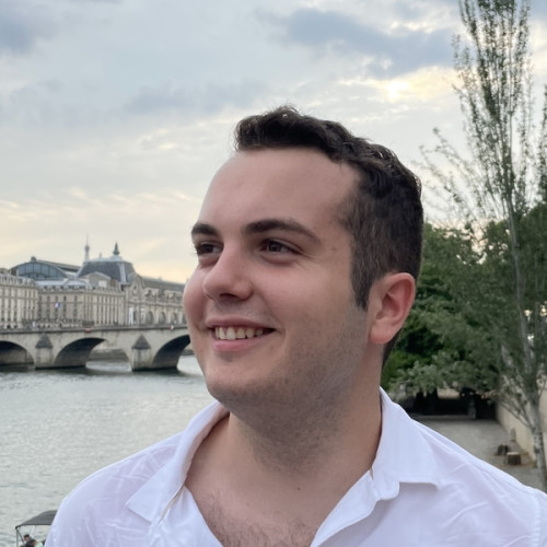 Valentin - Prof de maths - 15€/h - 1 élèves accompagnés