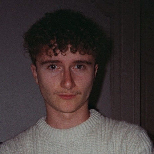 Arthur - Prof d'anglais à Amiens - 12€/h - 2 avis - 2 élèves accompagnés