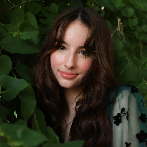 Genna Hope - New York : Musical theater student able to help beginners ...