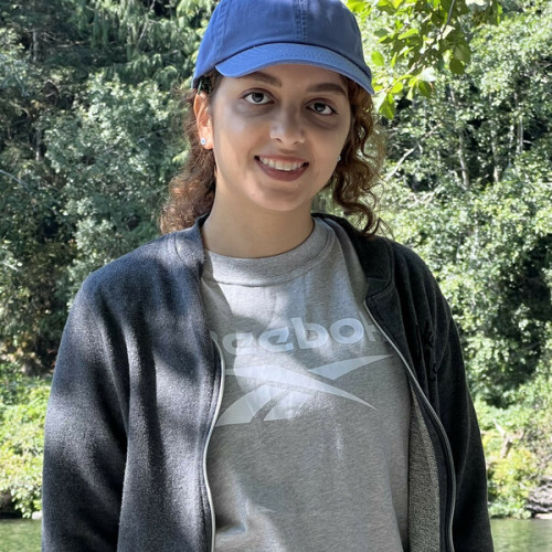 Maryam - Mathematics tutor - 21$/h - 1 reviews