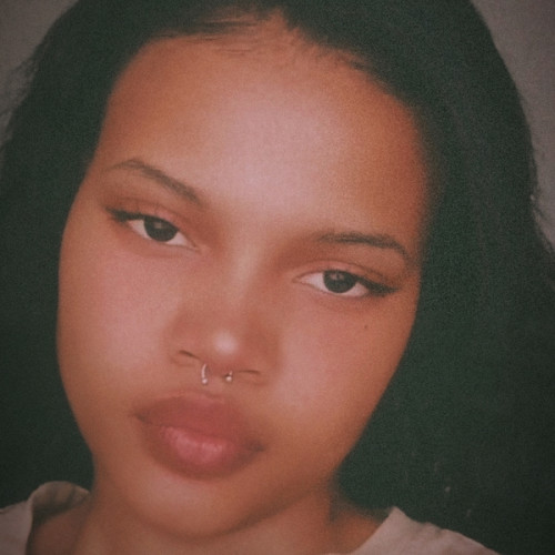 Charmaine - Graphic design tutor in Soshanguve - 150$/h