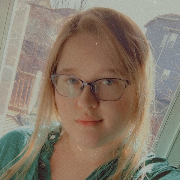 Aimee - Gardner : Biology graduate and trade school student who teaches ...