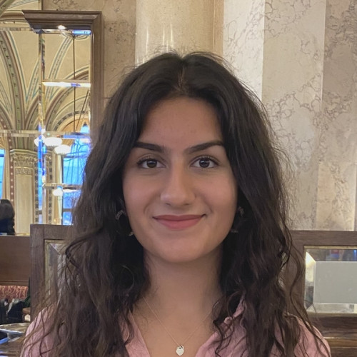 Rheya - Biology tutor - RM114/h