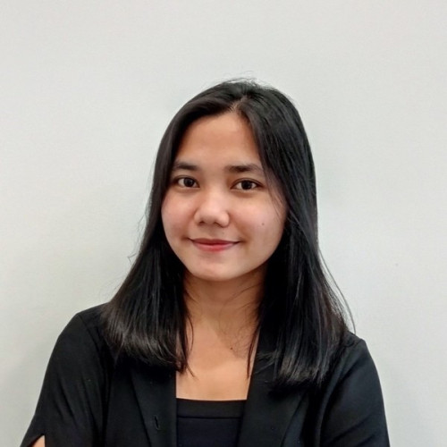 Dian Triana - Guru matematika di Surabaya - 65000 Rp / jam