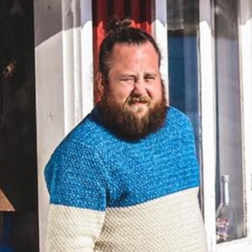 Axel - Svensklärare i Linköping - 200kr/h