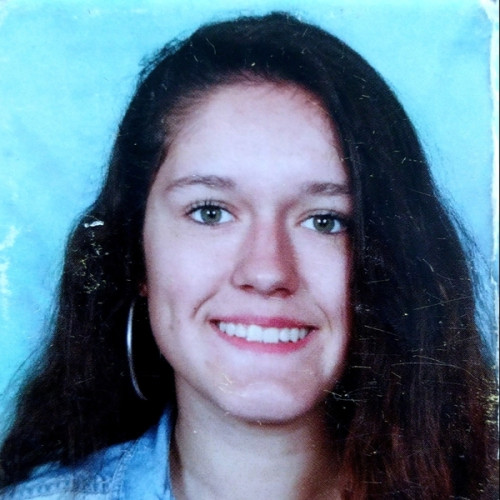 Emma - Prof de français - 20€/h - 1 avis - 3 élèves accompagnés