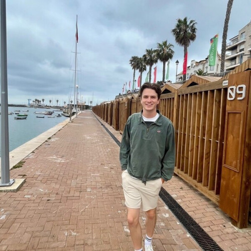 Jonathan - Math tutor - $9/h