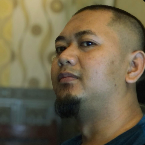 Dicky Ryan - Guru merakit komputer - 60000 Rp / jam