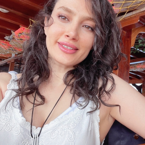 Atousa - English tutor in London - 8$/h - 2 reviews