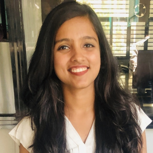 Shivani Santosh - Maths tutor - 9£/h