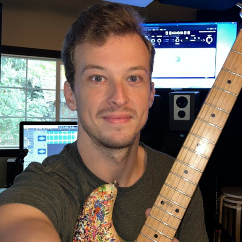 Riley - Guitar tutor in Bellevue - 75$/h