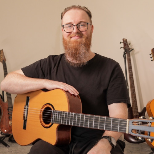Mathew - Guitar tutor - 33$/h - 7 reviews