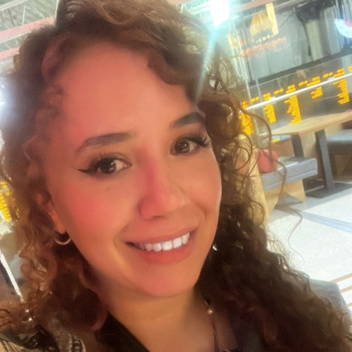 Sabrine - French tutor in Woking - 18£/h - 6 reviews