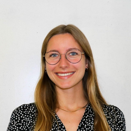 Juliette - Maths tutor in Kangaroo Point - $45/h - 2 reviews