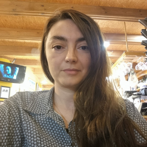 Dana - Romanian tutor - $38/h