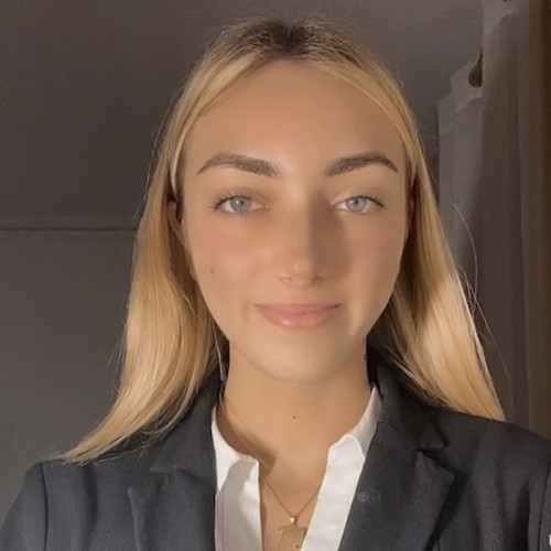 Angelina-Kelly - Prof de soutien scolaire - 231MAD/h