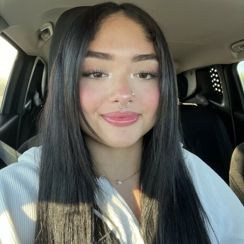 Leslie - Quinlan,Texas : Currently a college student at Arlington ...