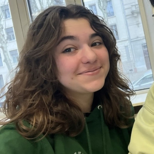 Célia - Prof de maths à Lyon - 23€/h