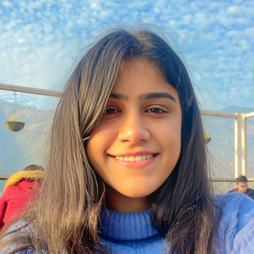 Nivedita - Web development tutor - 26£/h