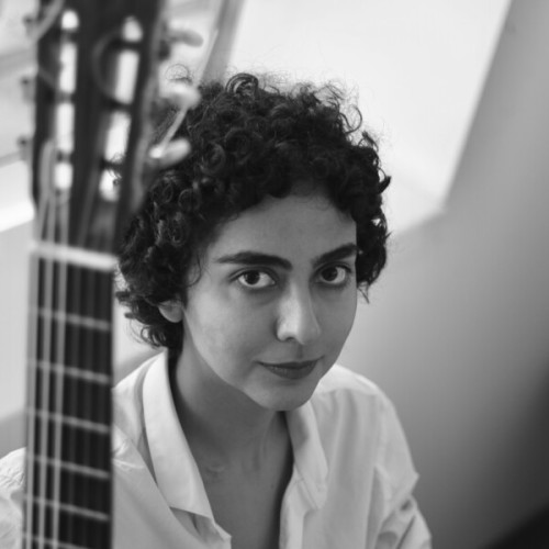 Nazanin - Gitarrenlehrer - 40€/h - 5 Bewertungen - 9 Schülerinnen und ...