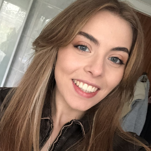 Olivia - History teacher - ₹1310/h