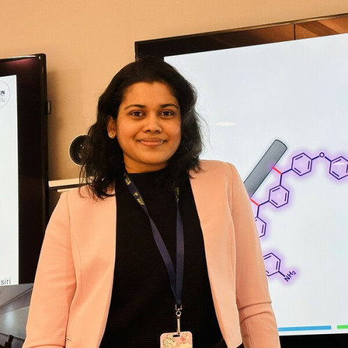 Manesha - Chemistry teacher - ₹1072/h