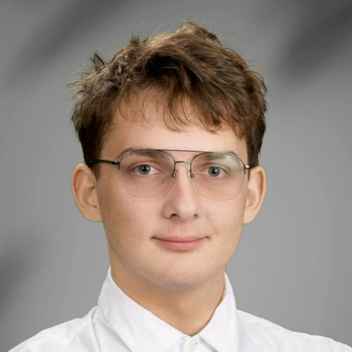 Stephan - Mathematics tutor - 17$/h