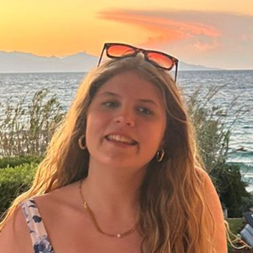 Fenella - English tutor - 212$/h