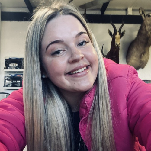 Shenè - Maths tutor - $21/h