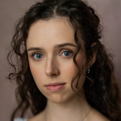 Leah - Acting teacher - ₹3320/h