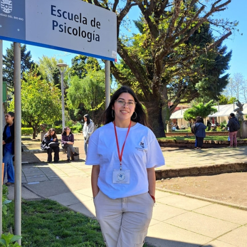 Yasmin - Profesor de español y literatura - $156/h - 2 opiniones