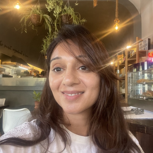 Saba - Maths teacher - ₹7147/h