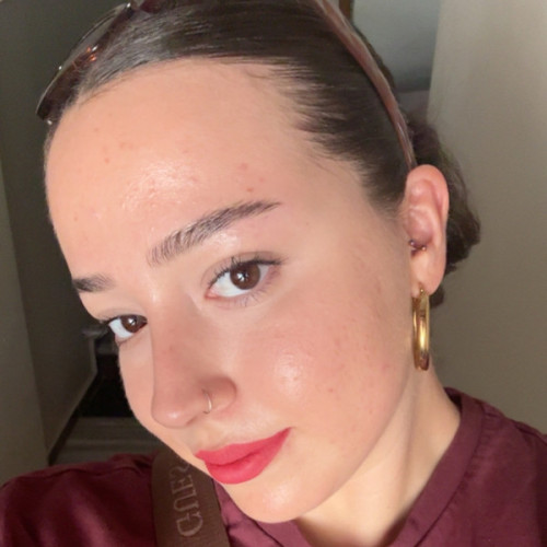 Fatmanur - Yüzme öğretmeni - 1250 TL/saat