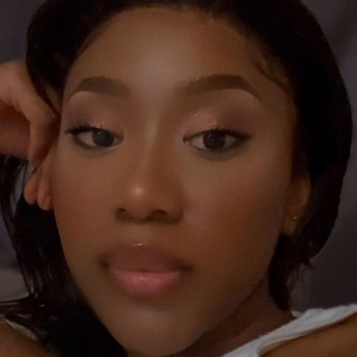 Abulele - - 8$/h - 4 reviews