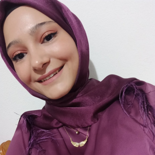 Sevim - Resim öğretmeni - 250 TL/saat