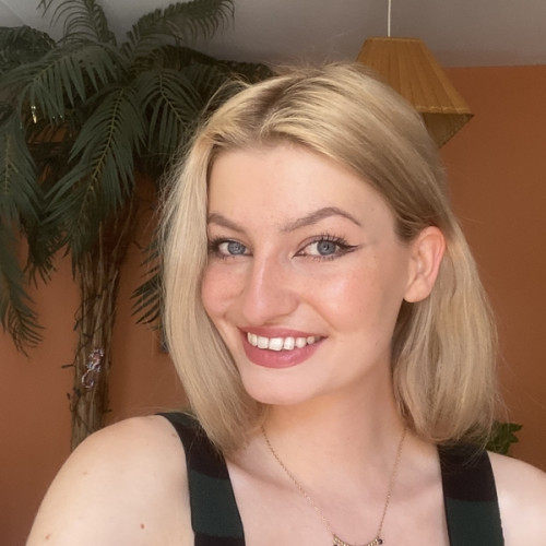 Emma - Prof de couture à Paris - 15€/h - 4 avis - 8 élèves accompagnés