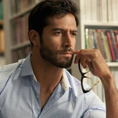 Charlie - English tutor - $19/h