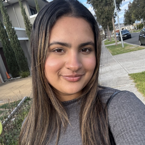 Kavya - Mathematics tutor - 28$/h