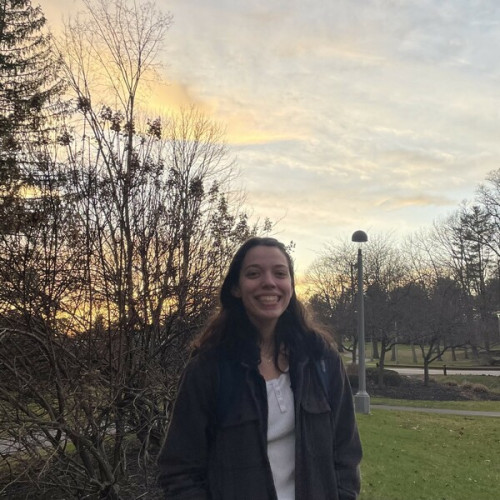 Bella - History teacher - ₹1713/h