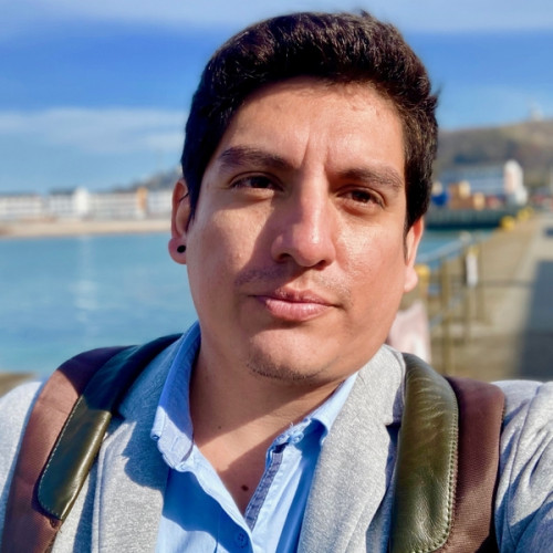 Roger Enrique - Profe de biología - 9€/h