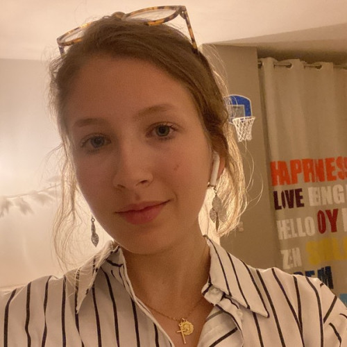 Anne-Laure - Prof de maths - 13€/h - 1 avis - 1 élèves accompagnés