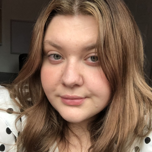 Aimee - English tutor - 16$/h