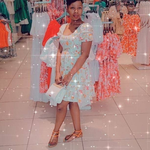 Momo - English tutor - 13£/h