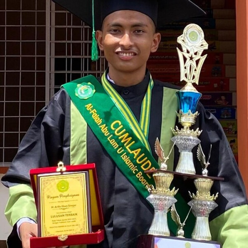 Muhammad Arifin - Guru mengaji - 20000 Rp / jam