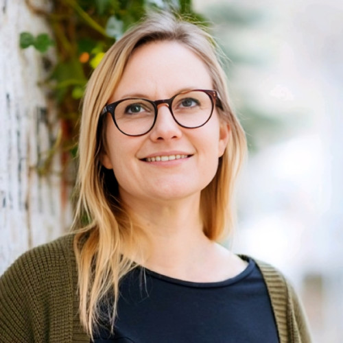 Tara - Microsoft Excel teacher - ₹3284/h