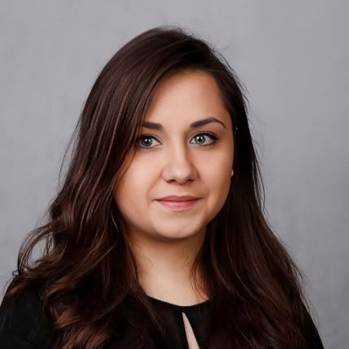 Sienna - Physics teacher - ₹3199/h