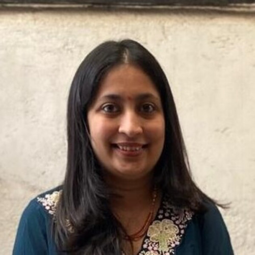 Nidhi - Maths tutor - 14£/h